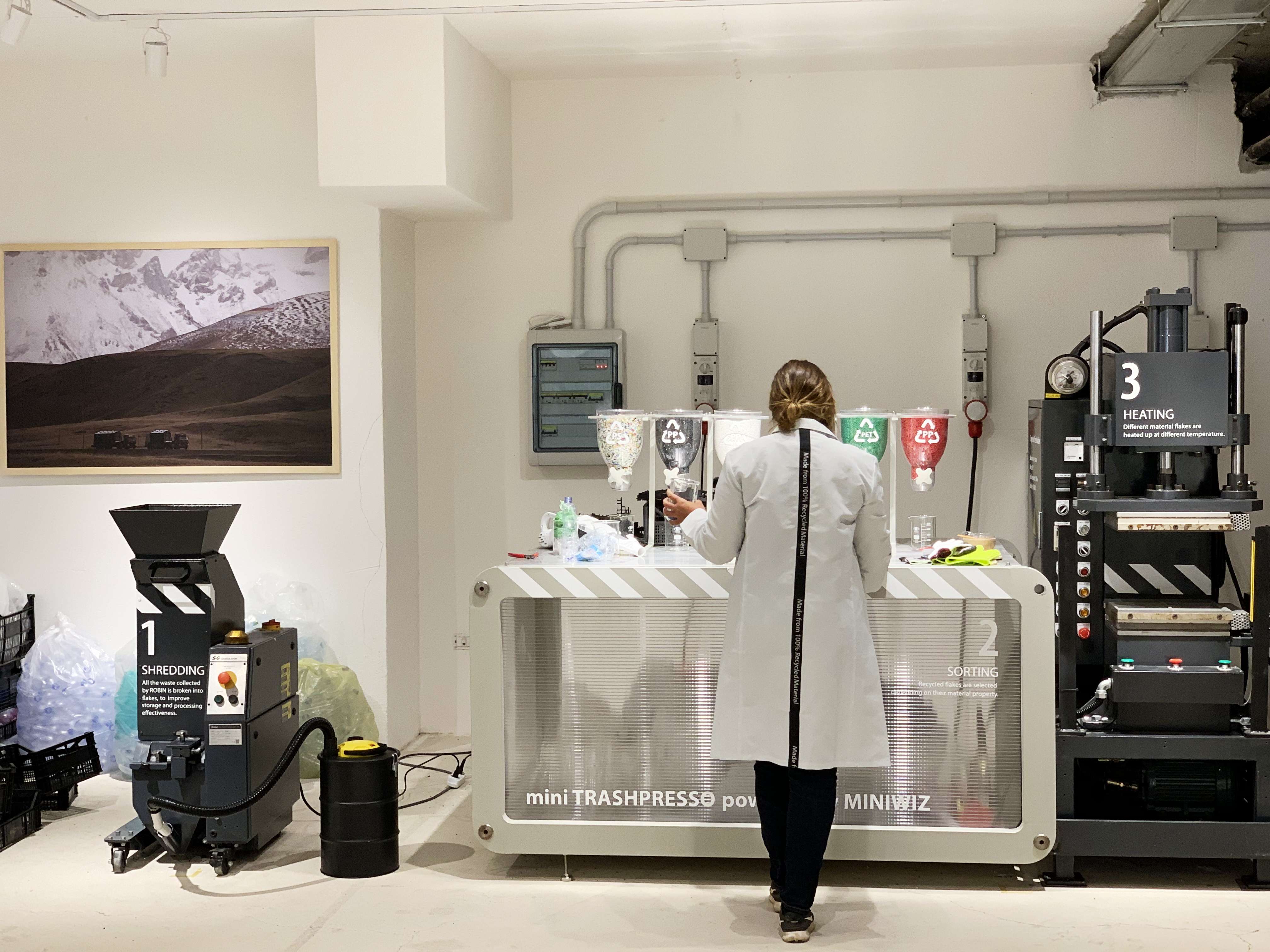 Trashpresso – mobile plastic recycling unit | BIP